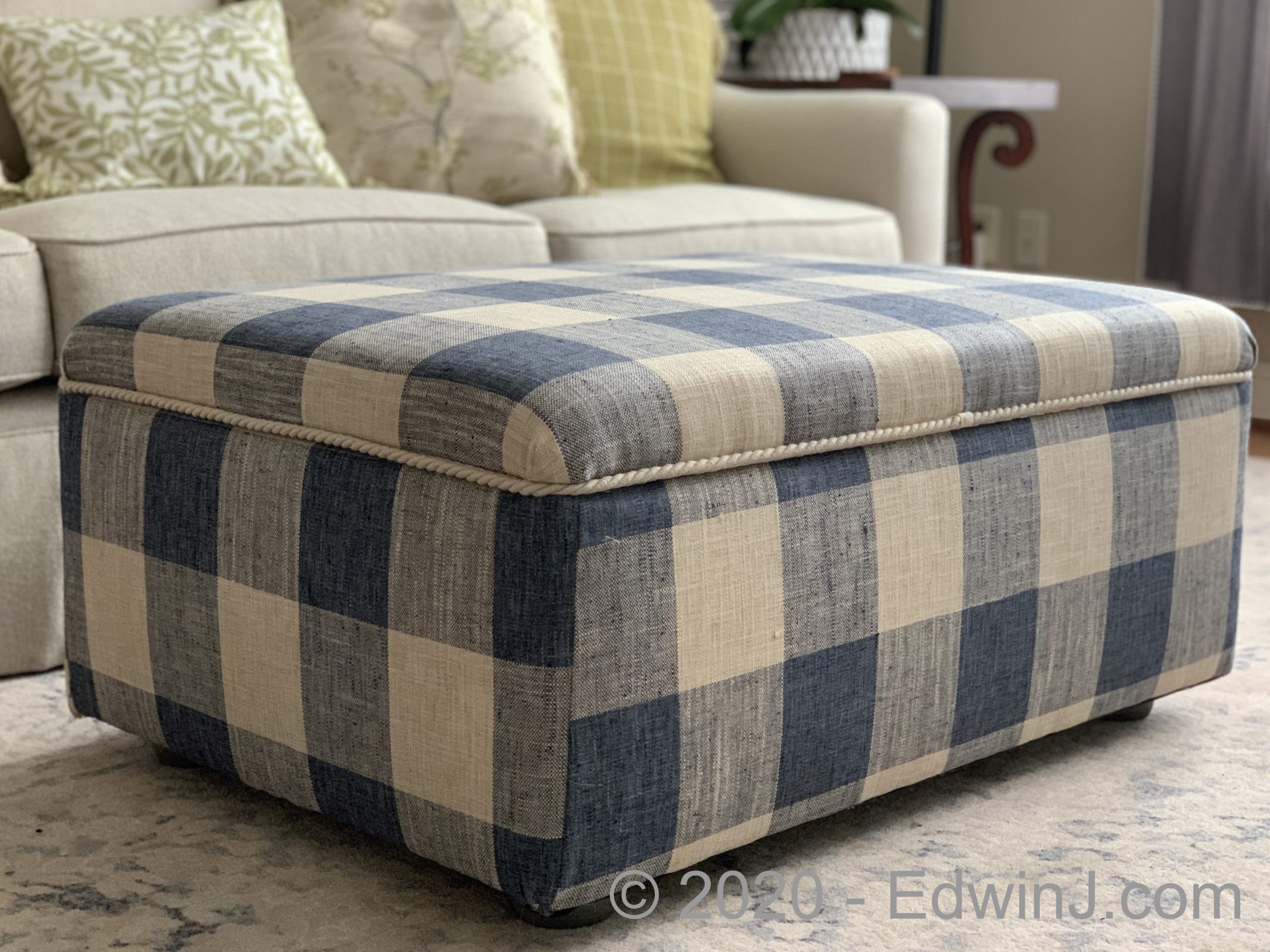 How to Build a Beautiful Ottoman with Inside Storage – EdwinJ.com